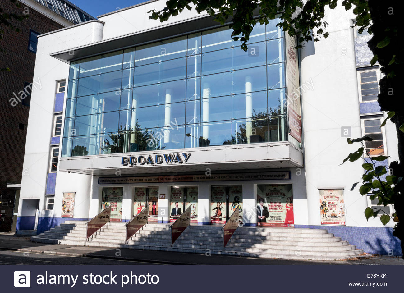 Broadway Theatre Stock Photos & Broadway Theatre Stock Images - Alamy
