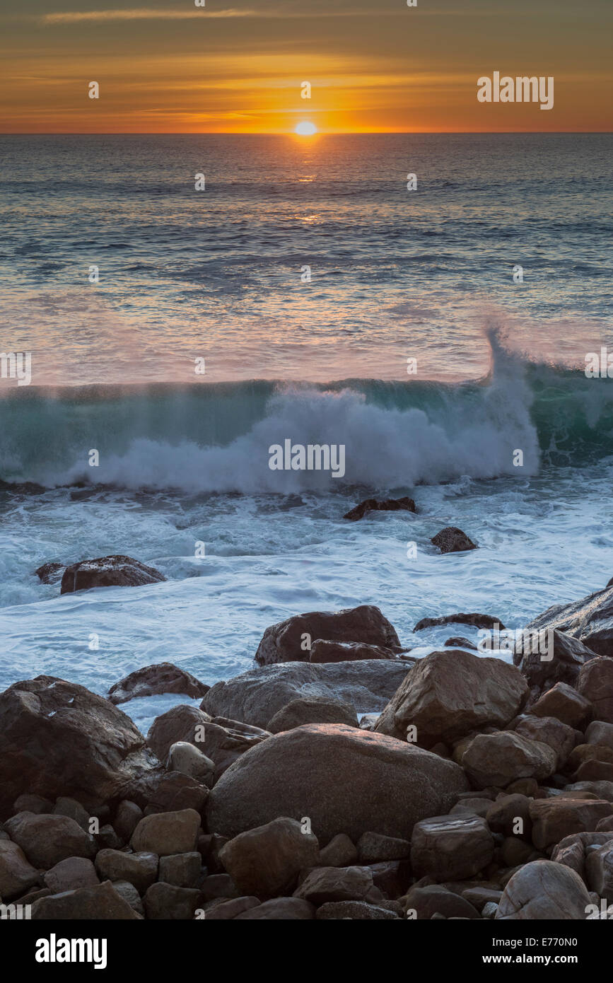 Smooth rocks hi-res stock photography and images - Alamy