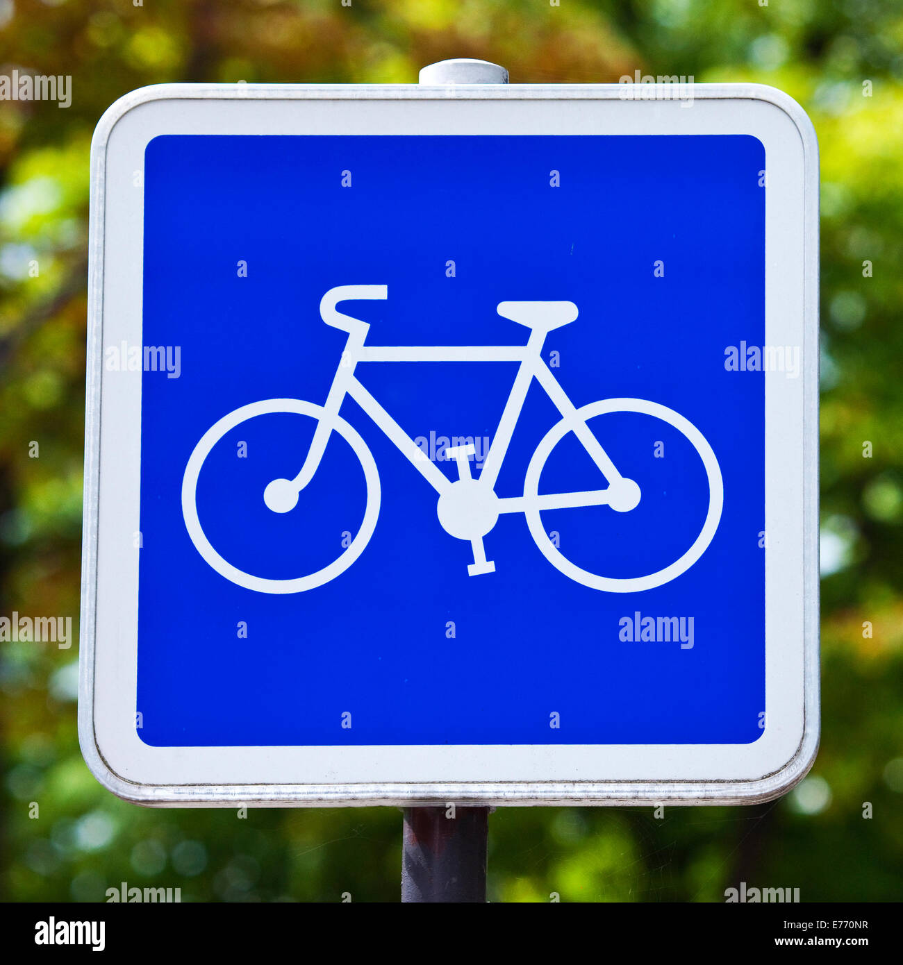 A 'Cycling Allowed' Sign Stock Photo - Alamy
