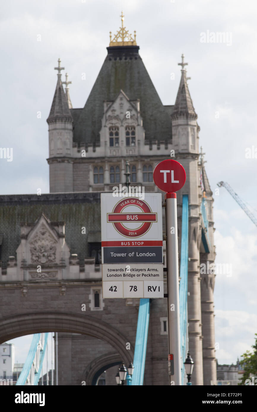 Tower of London bus stop, London UK Stock Photo - Alamy