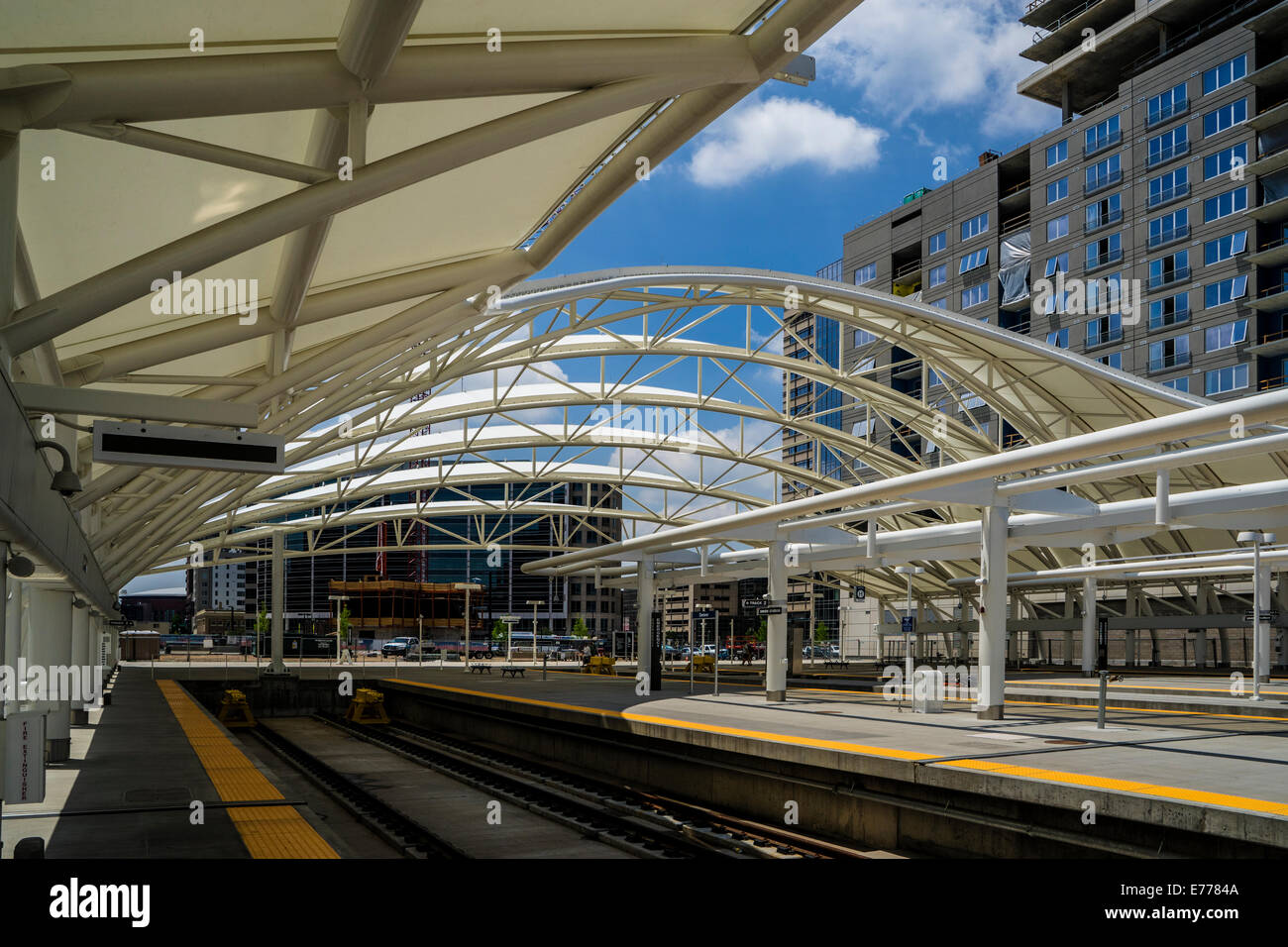 Canopy station hi-res stock photography and images - Alamy
