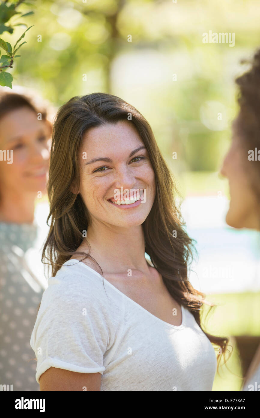 Woman smiling outside 50 hi-res stock photography and images - Alamy