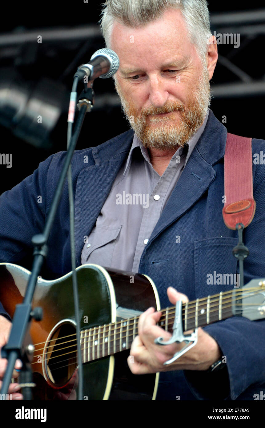 Billy bragg hi-res stock photography and images - Alamy