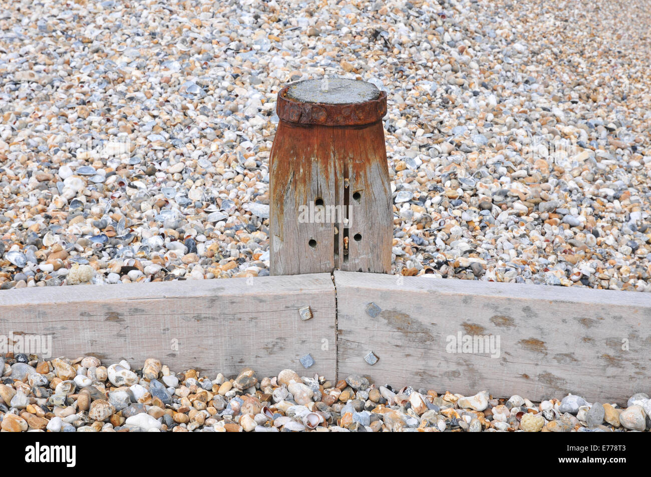 Wooden beach barrier hi-res stock photography and images - Alamy