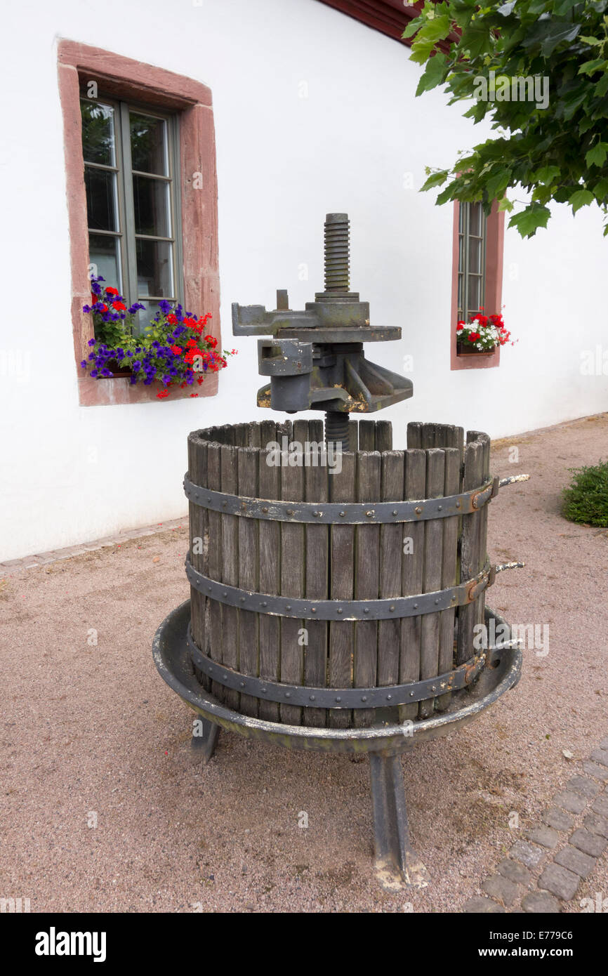 Old wooden barrel German Wine press Stock Photo - Alamy