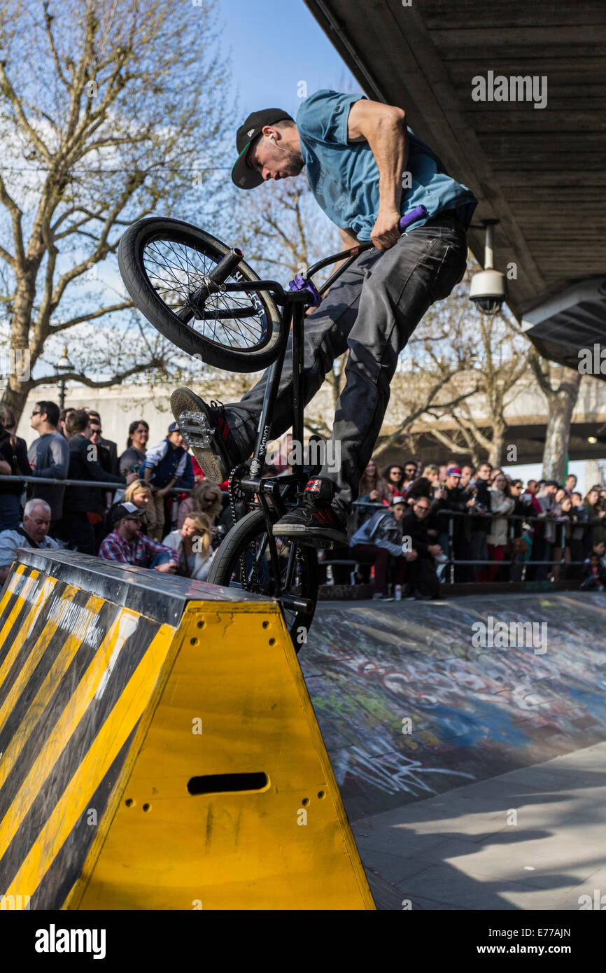 BMXer at Southbank Skatepark, Southbank Centre, London, England, United ...