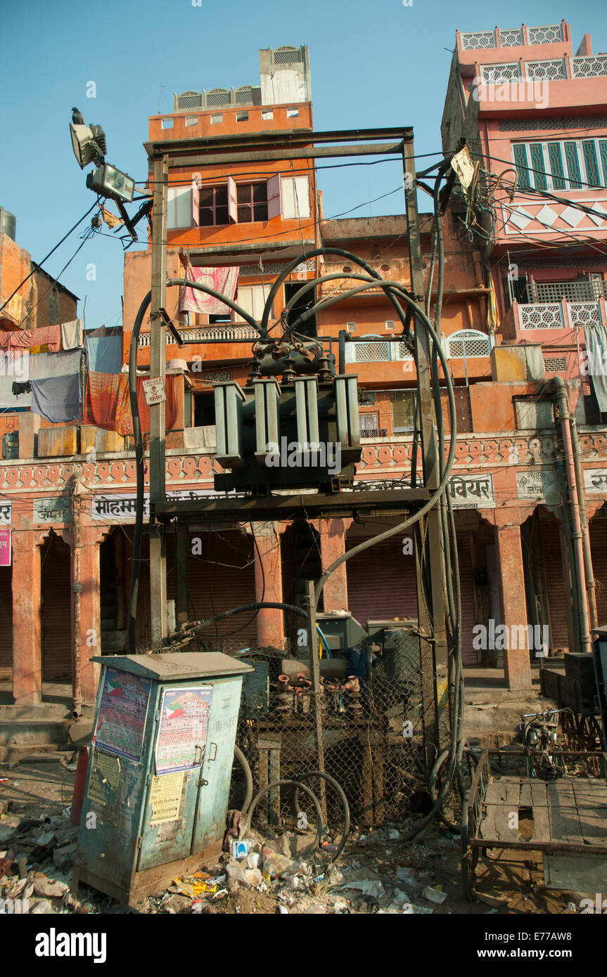 Electrical infrastructure hi-res stock photography and images - Alamy