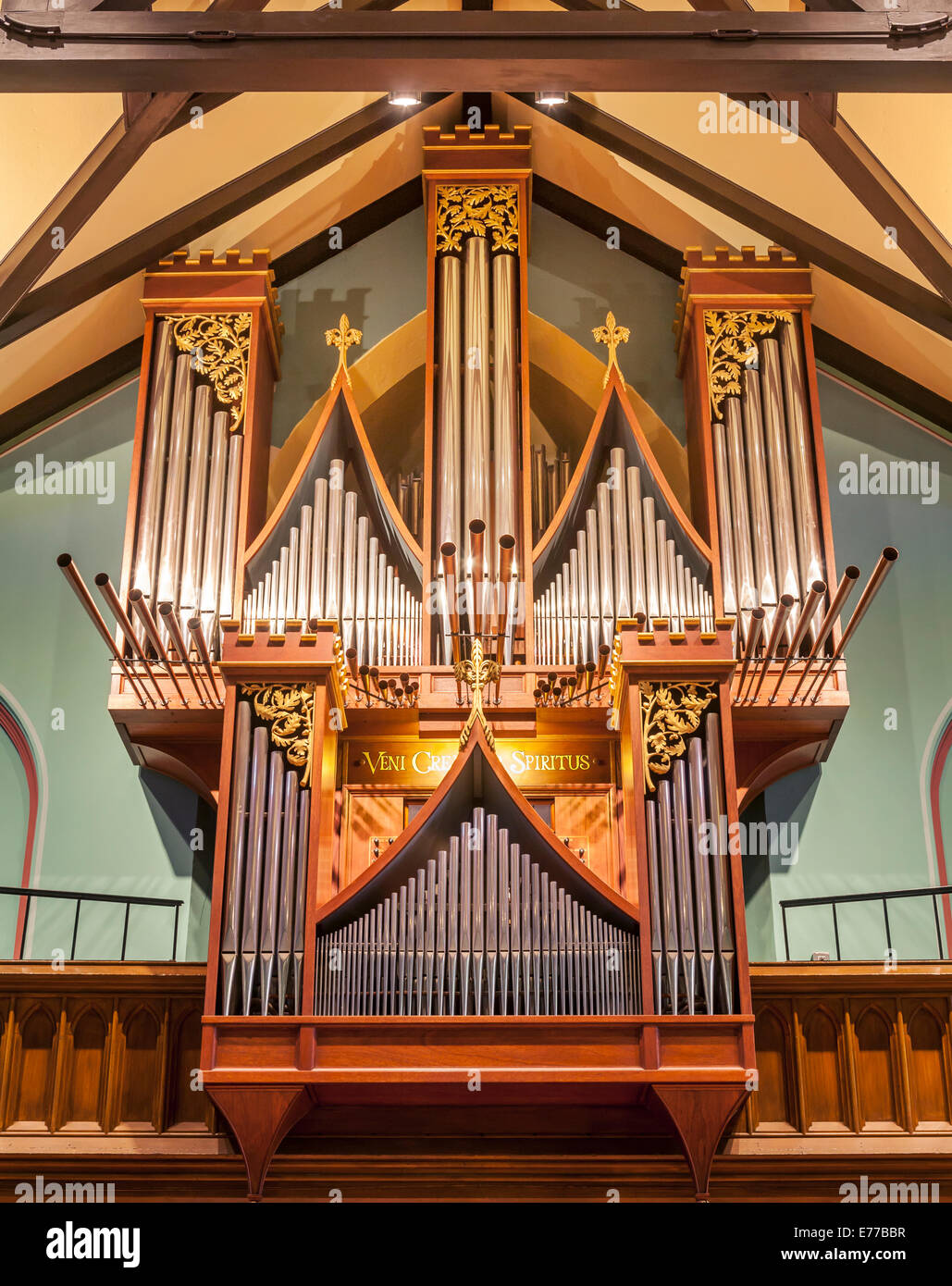 Pipe organ manuals hi-res stock photography and images - Alamy