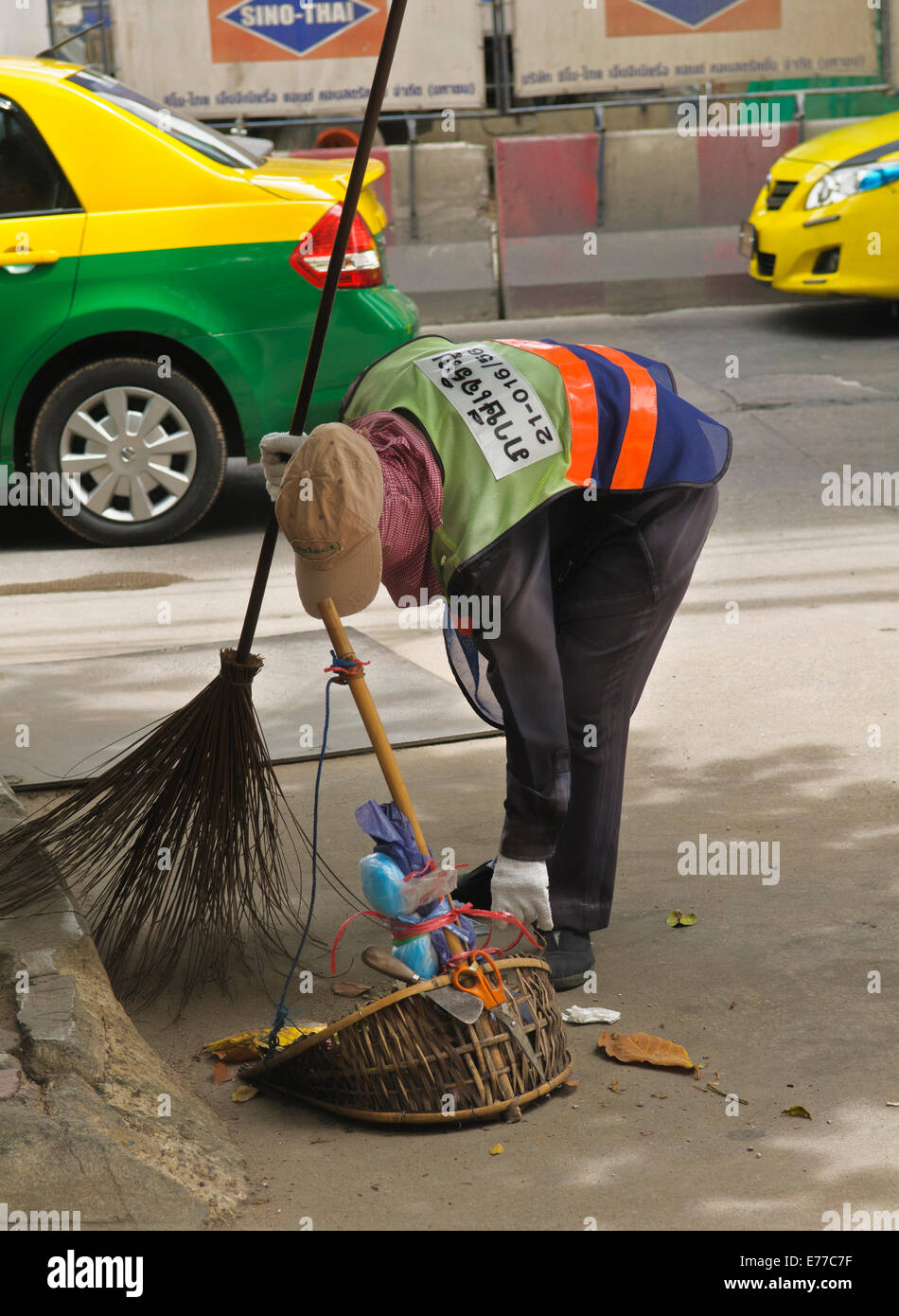 Street Sweeper Asia High Resolution Stock Photography and Images - Alamy