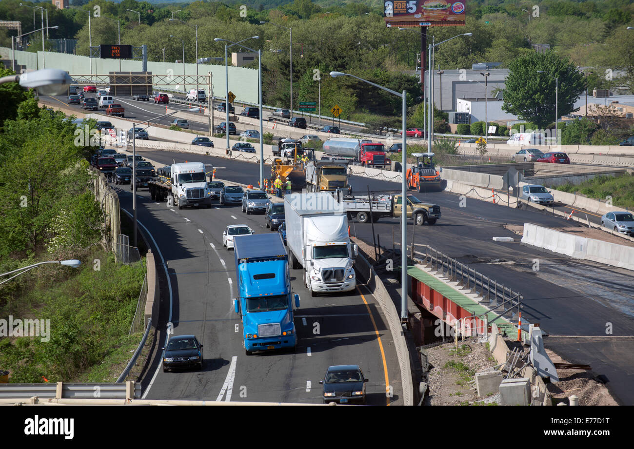 Interstate highway construction hi-res stock photography and images - Alamy