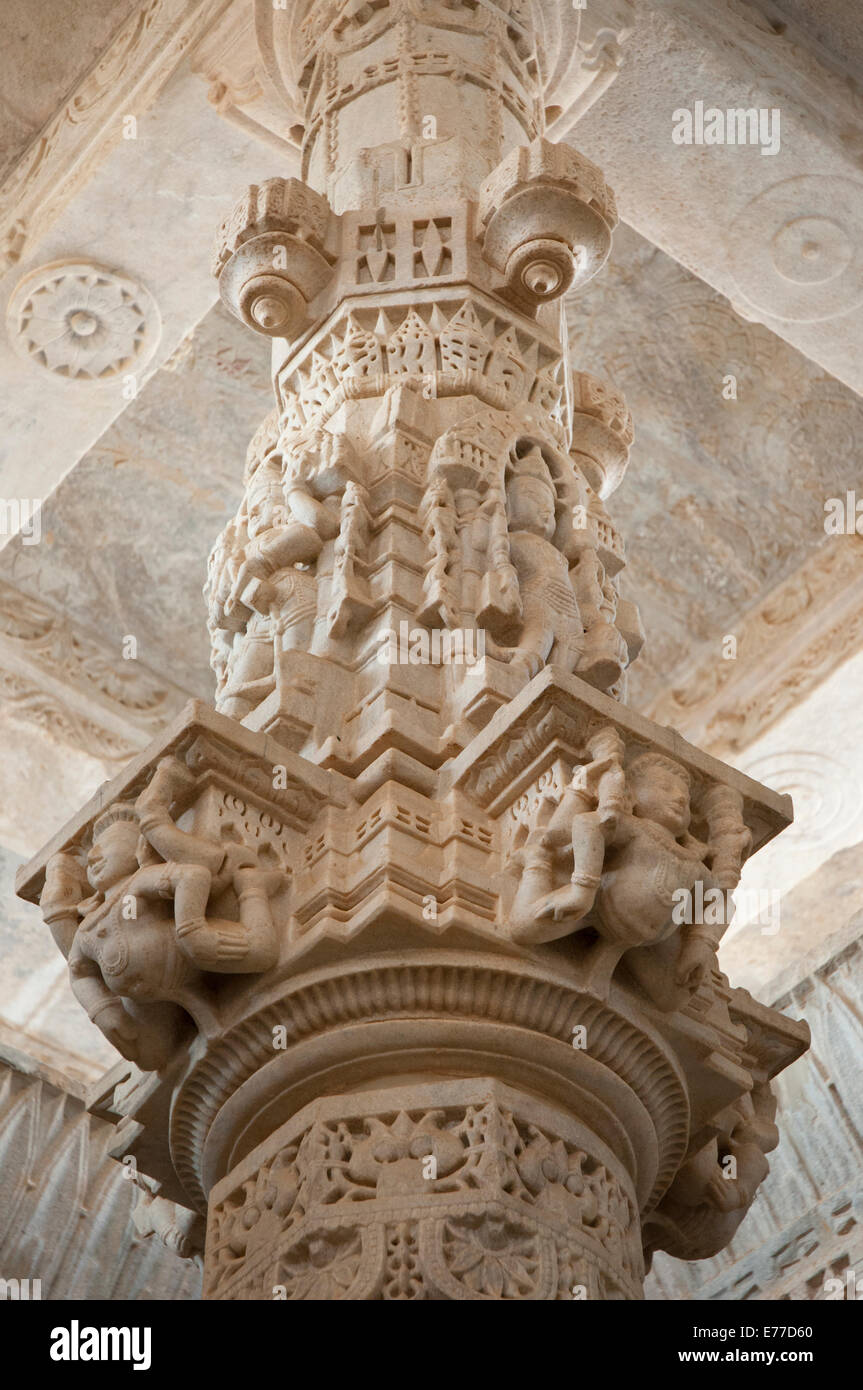 Ornately carved column, Jain Temple, Ranakpur, Rajasthan, India Stock ...