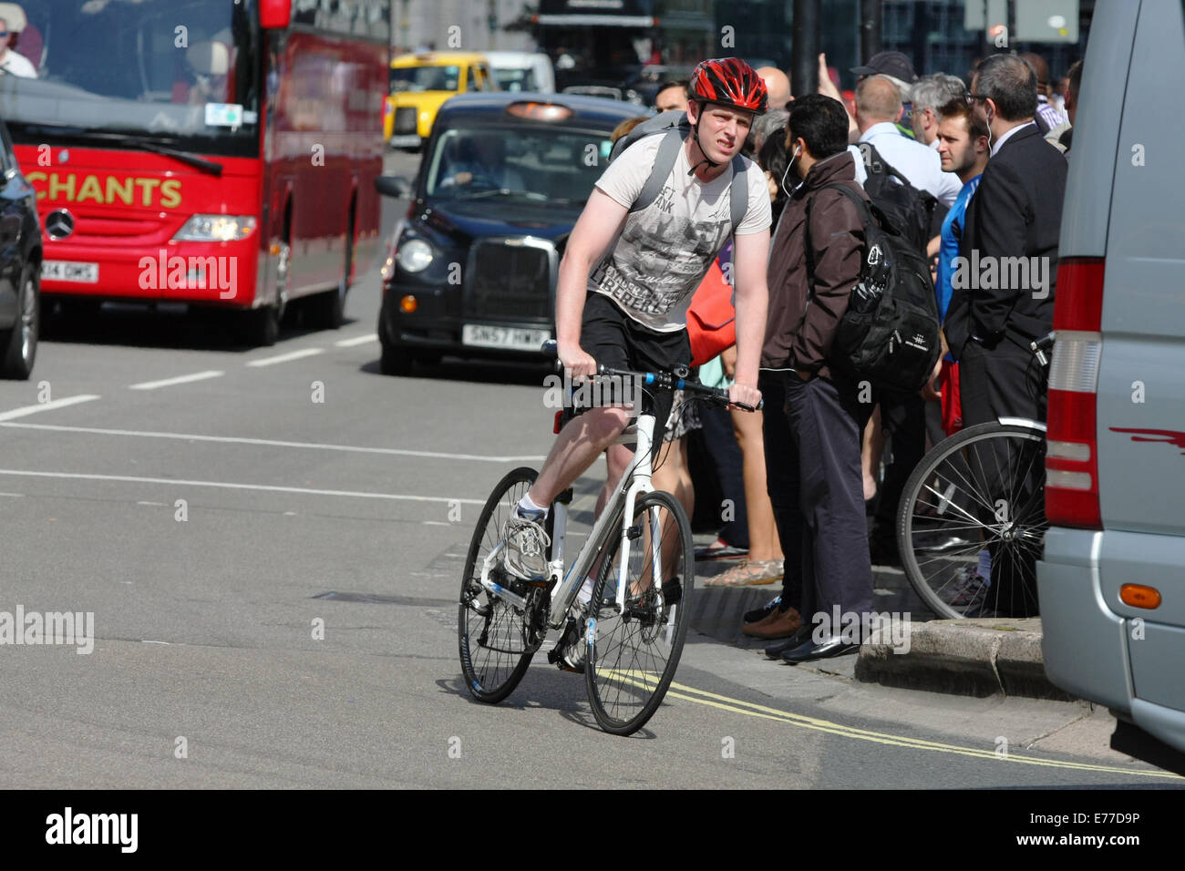 Road turning bike hi-res stock photography and images - Alamy
