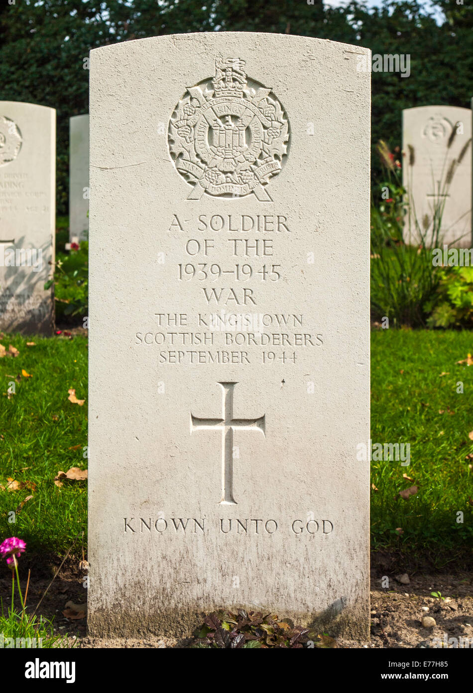 Scottish war graves hi-res stock photography and images - Alamy