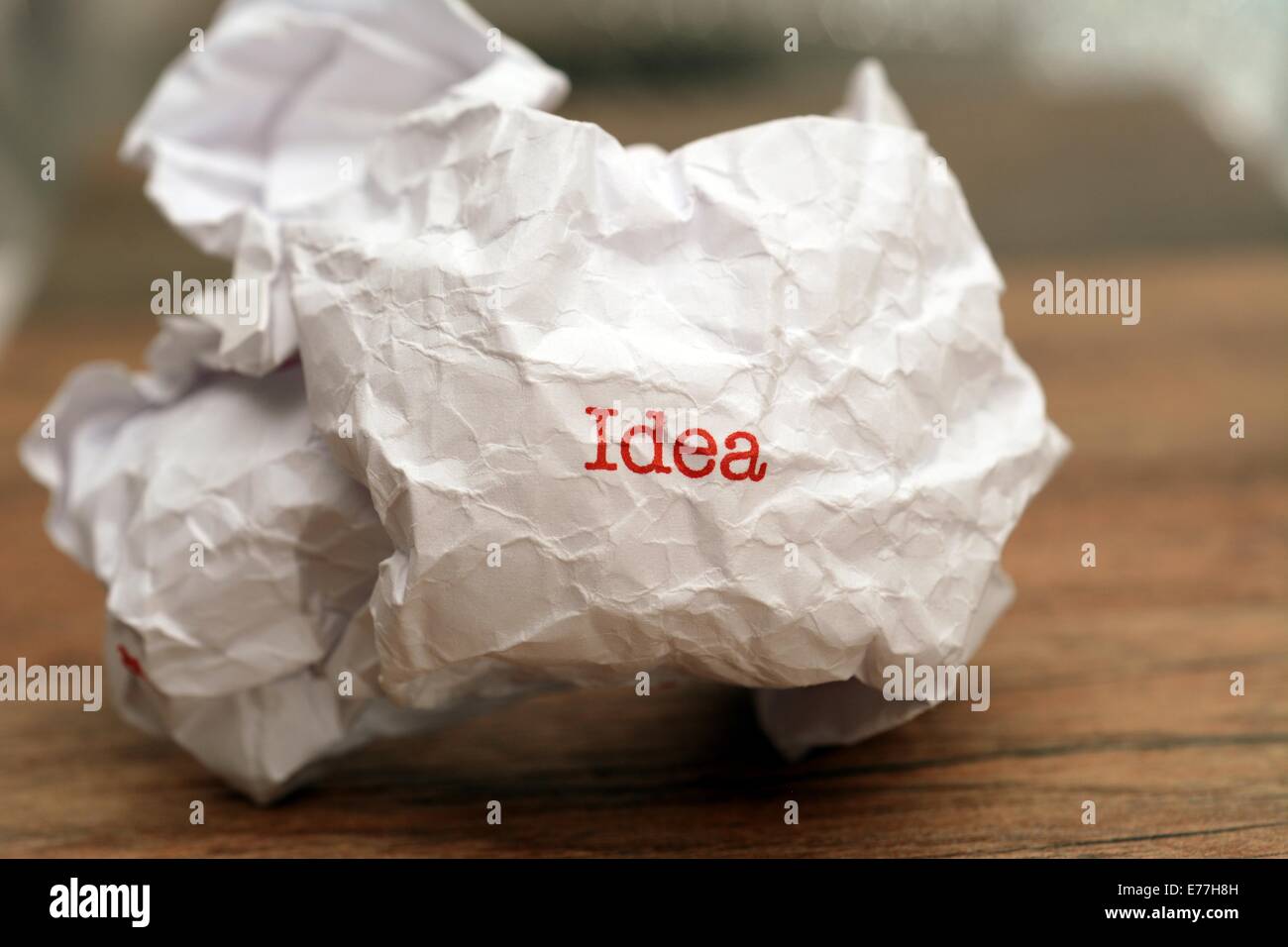 Idea text on paper Stock Photo - Alamy