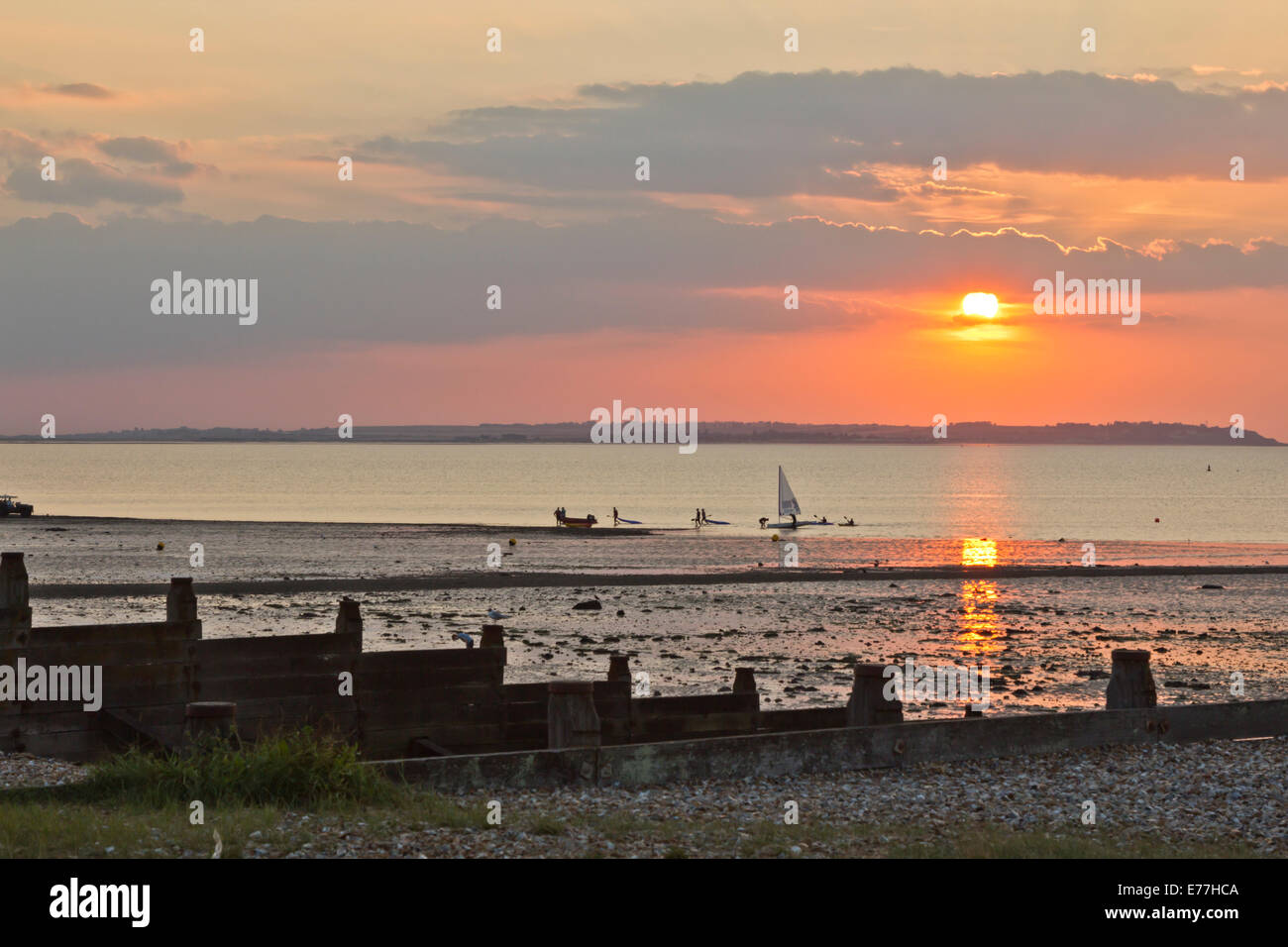 Beach shingle breakwaters boat sea sea hi-res stock photography and ...