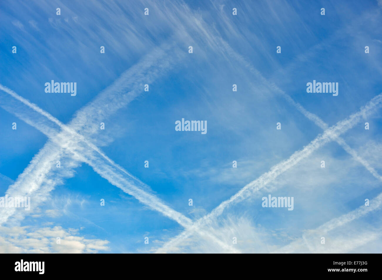 Airplane trails in the sky hi-res stock photography and images - Alamy