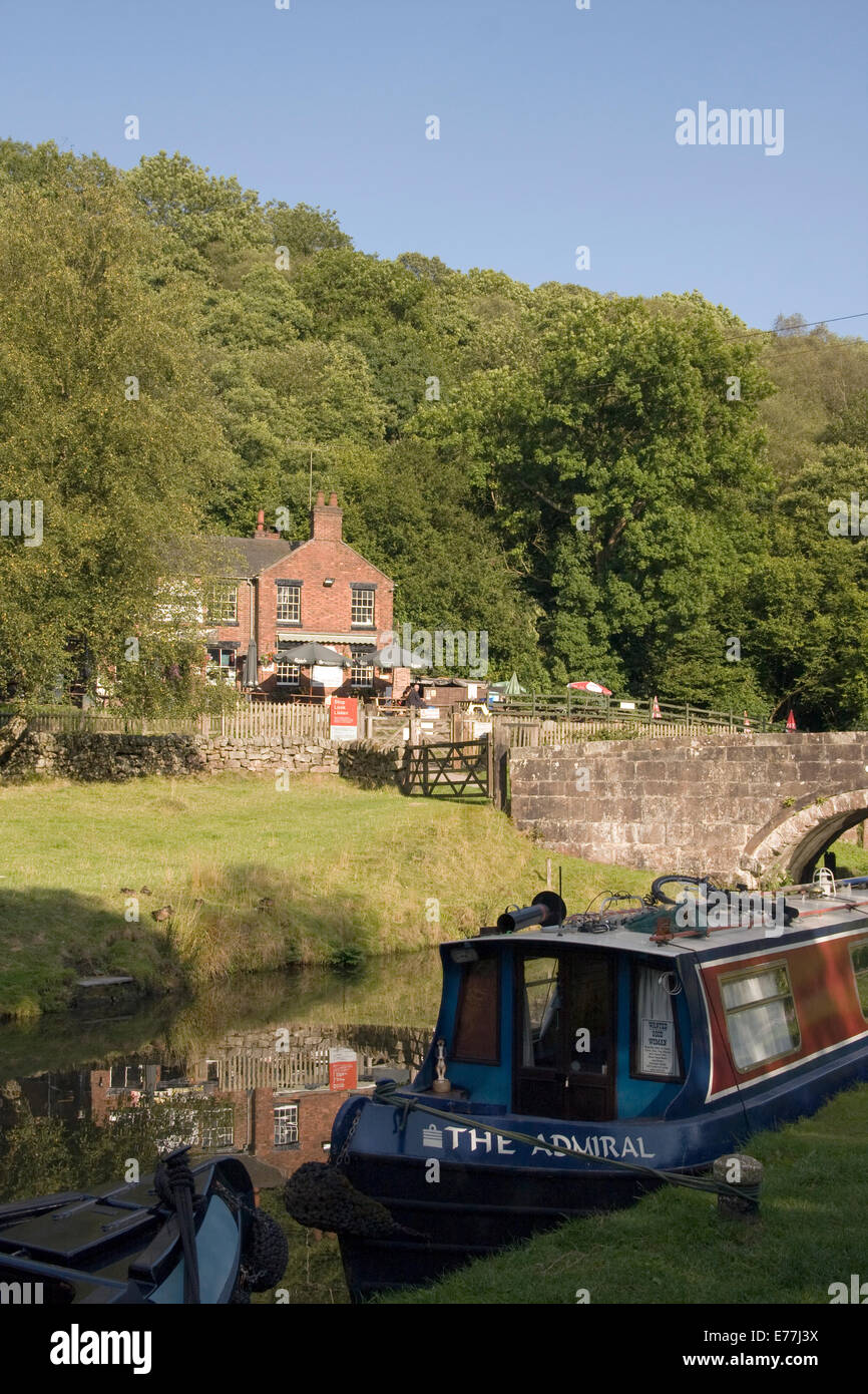Caldon canal hi-res stock photography and images - Alamy