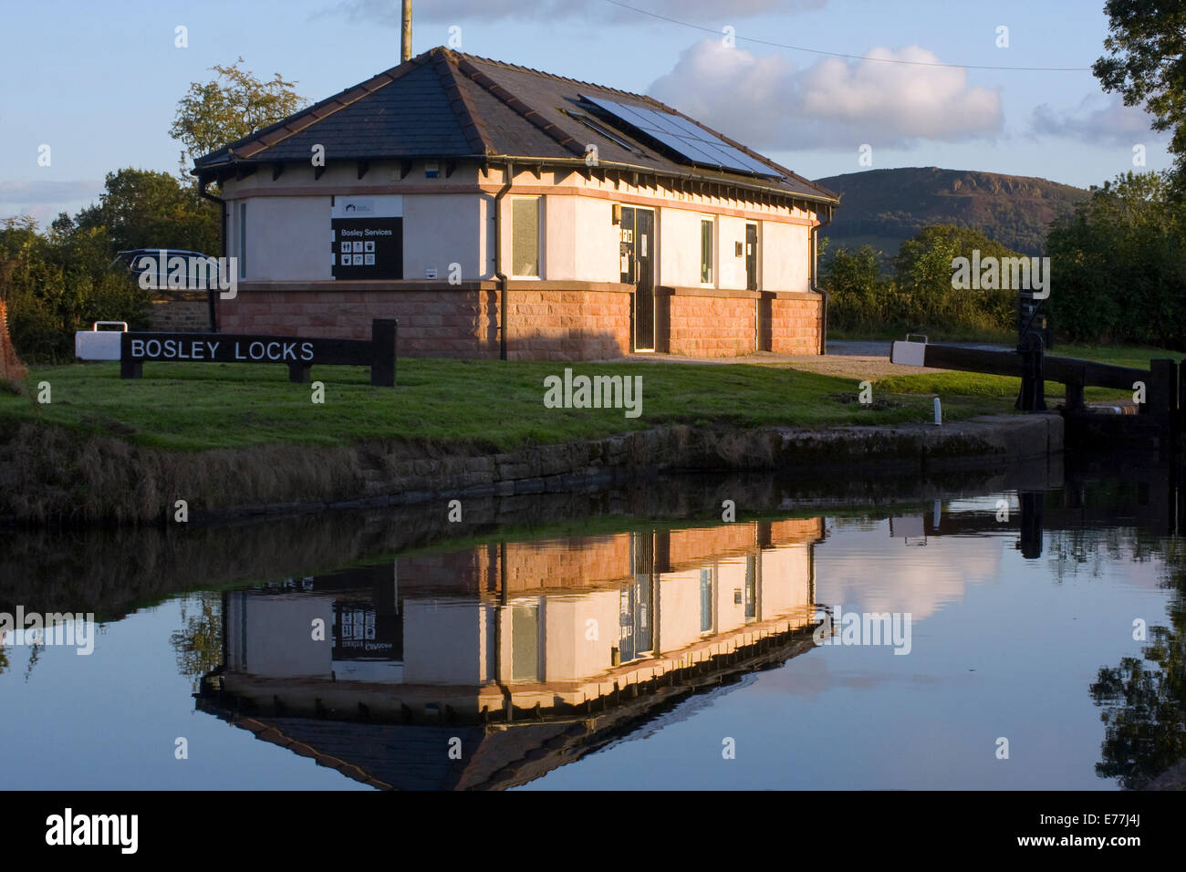 Bosley canal locks hi-res stock photography and images - Alamy