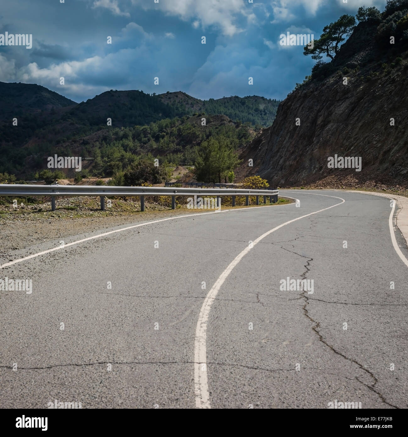 Narow road hi-res stock photography and images - Alamy
