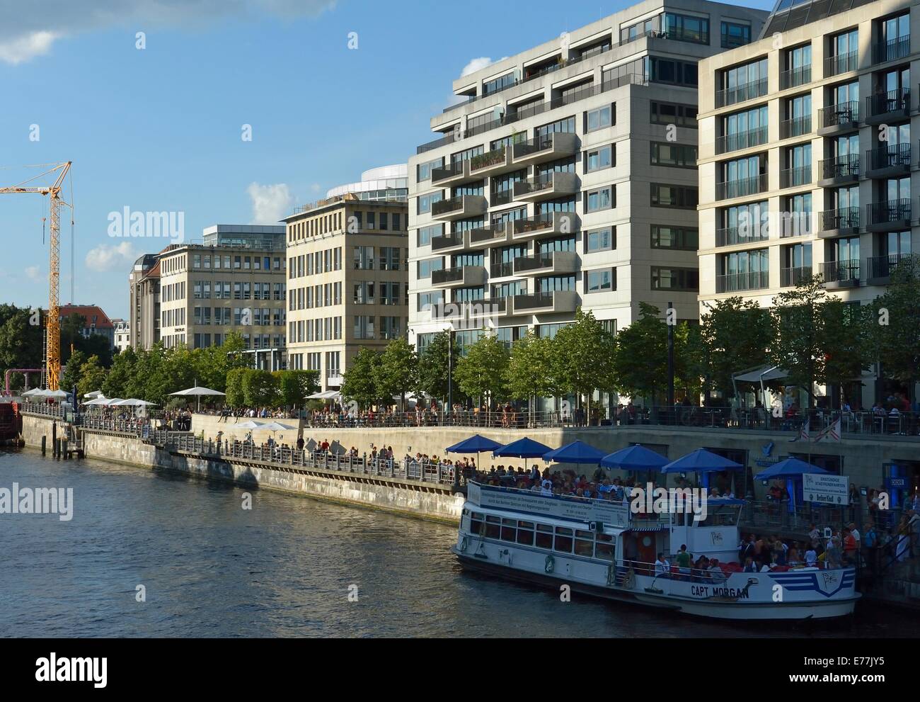 Spreepromenade hi-res stock photography and images - Alamy