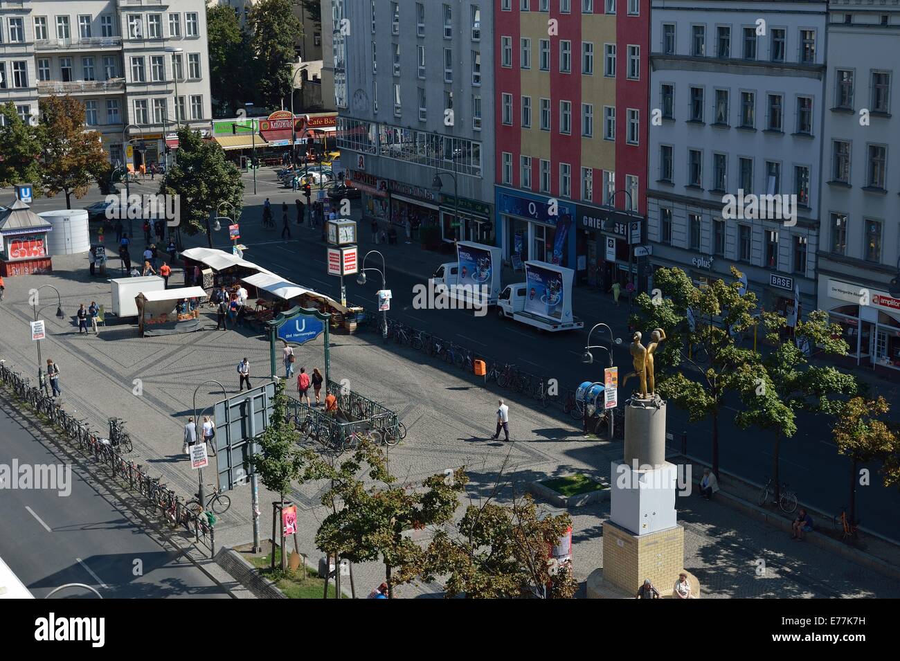 Hermannplatz Kreuzberg Berlin Germany Stock Photo - Alamy