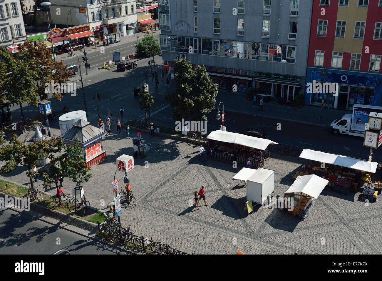 Hermannplatz Kreuzberg Berlin Germany Stock Photo - Alamy