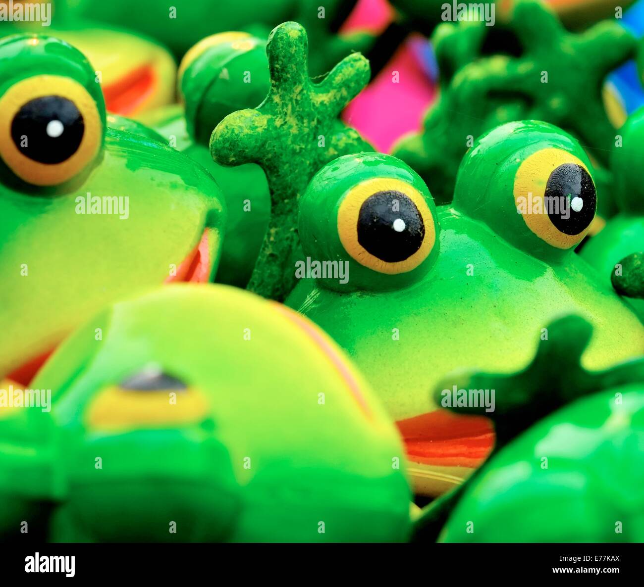 Ornamental frogs hi-res stock photography and images - Alamy