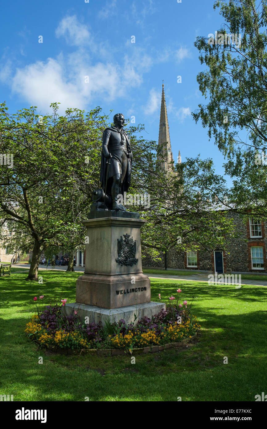 A statue of Wellington in the grounds of Norwich Cathedral Stock Photo ...