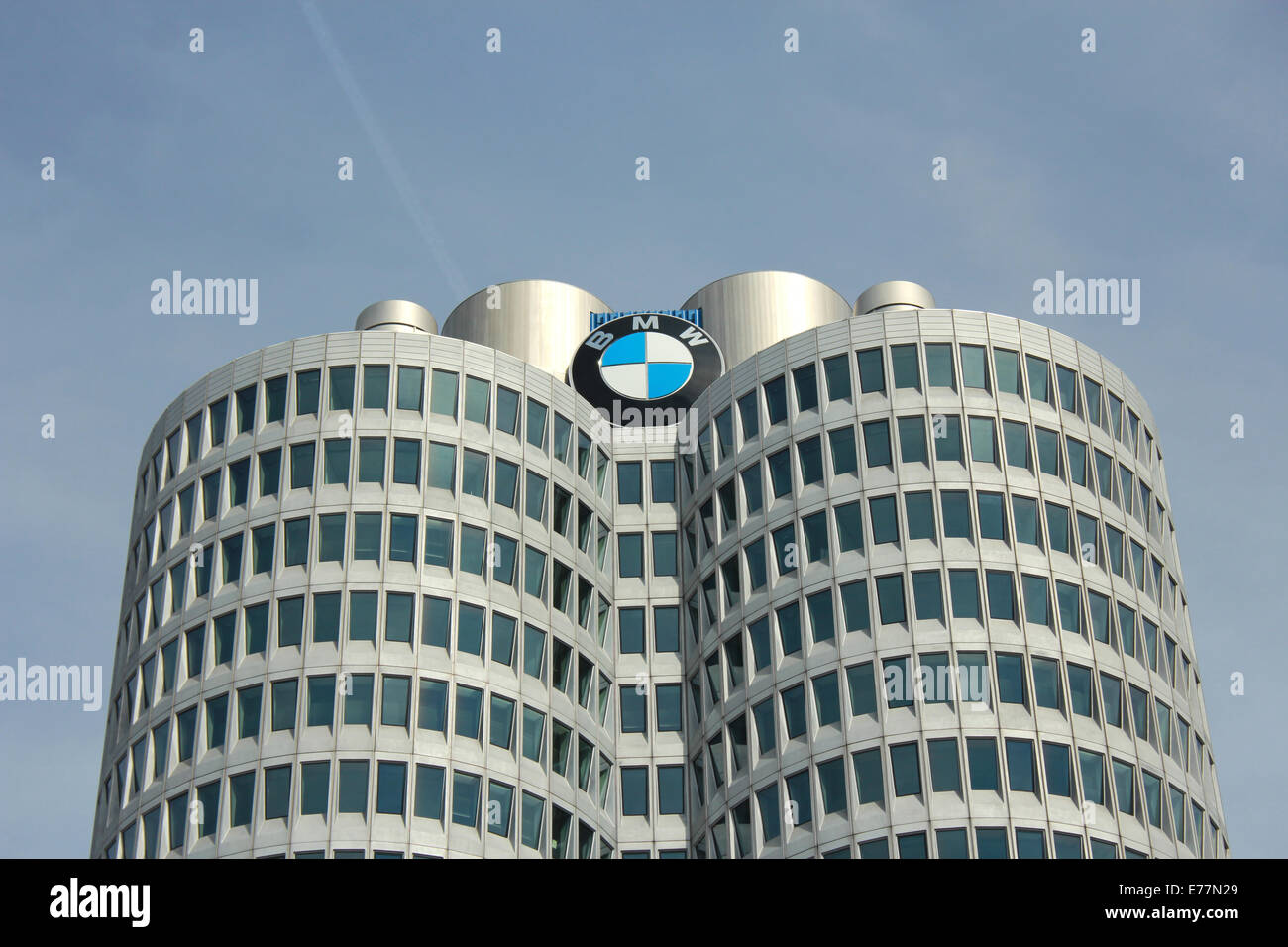 View of the "Four-Cylinder" building and BMW Museum, Münich, Germany ...