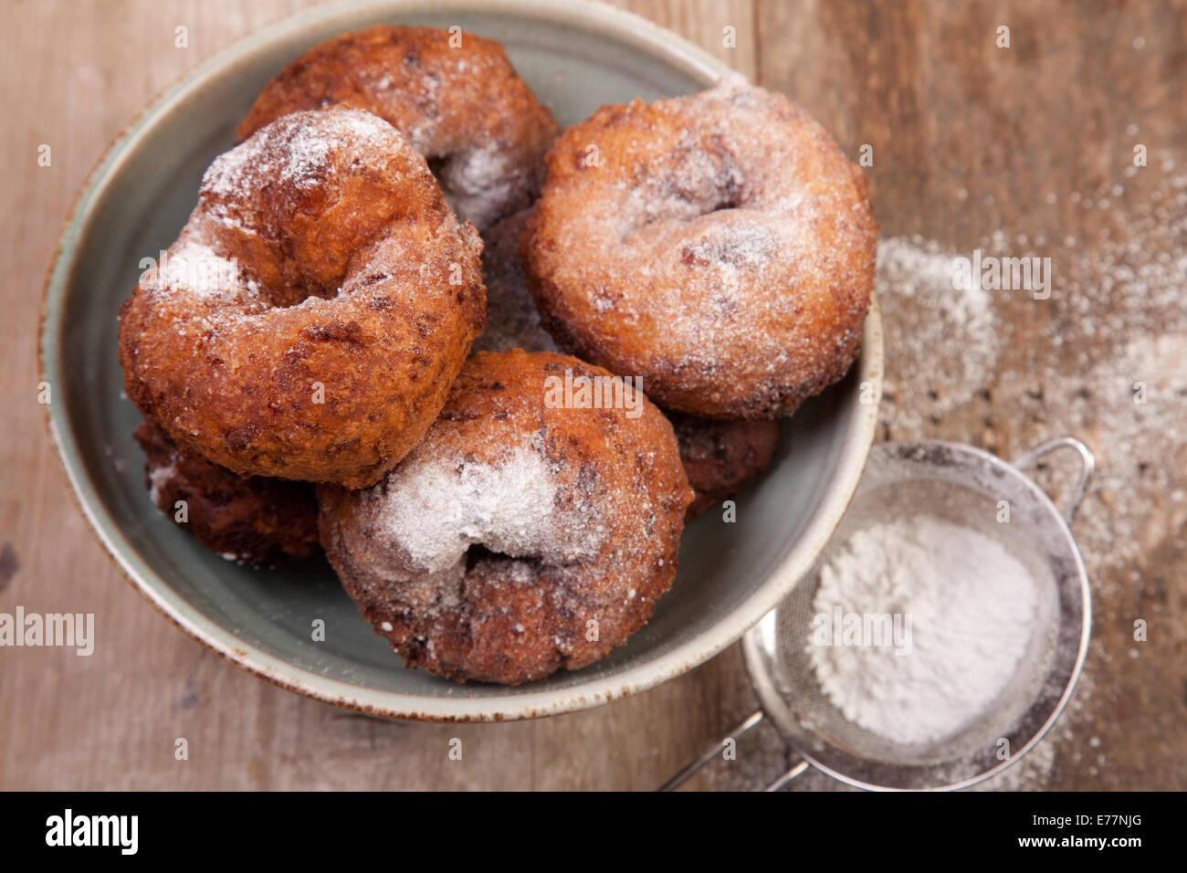 Sugar dusted doughnuts hi-res stock photography and images - Alamy