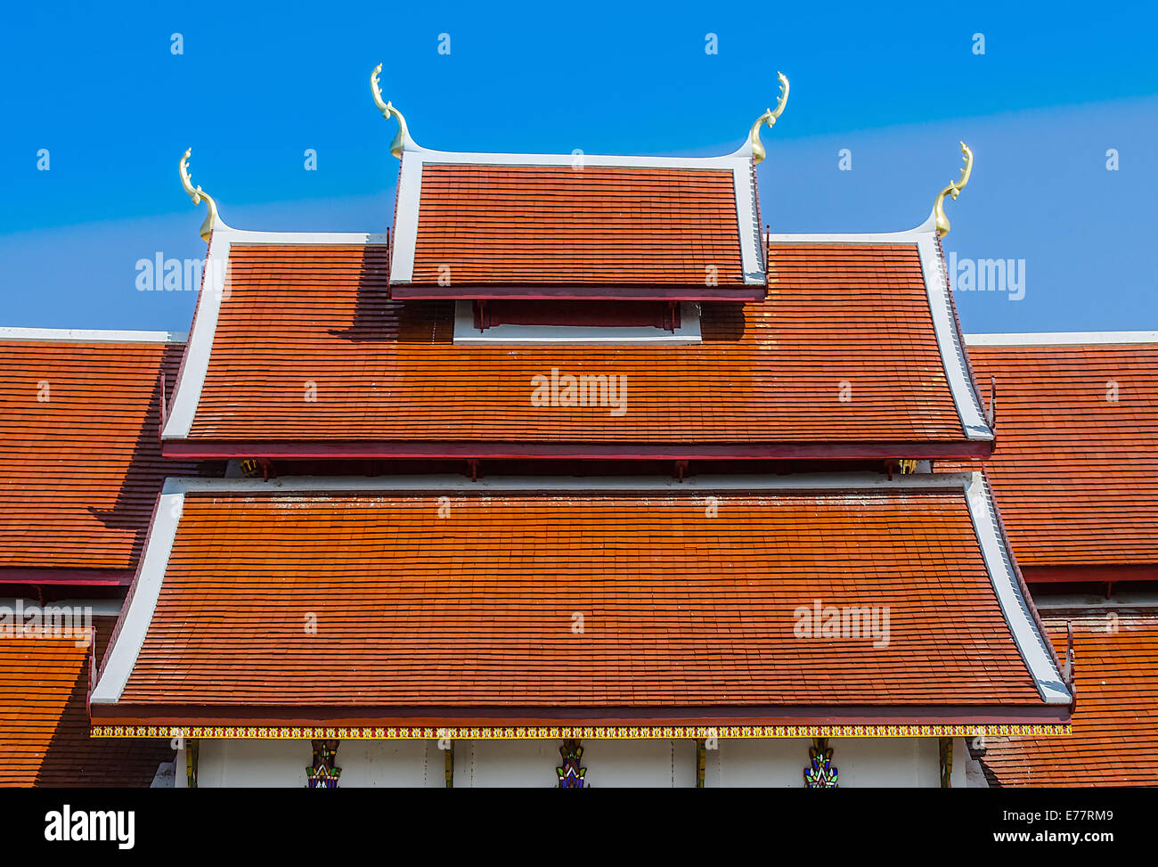 Traditional thai temple roof design hi-res stock photography and images ...