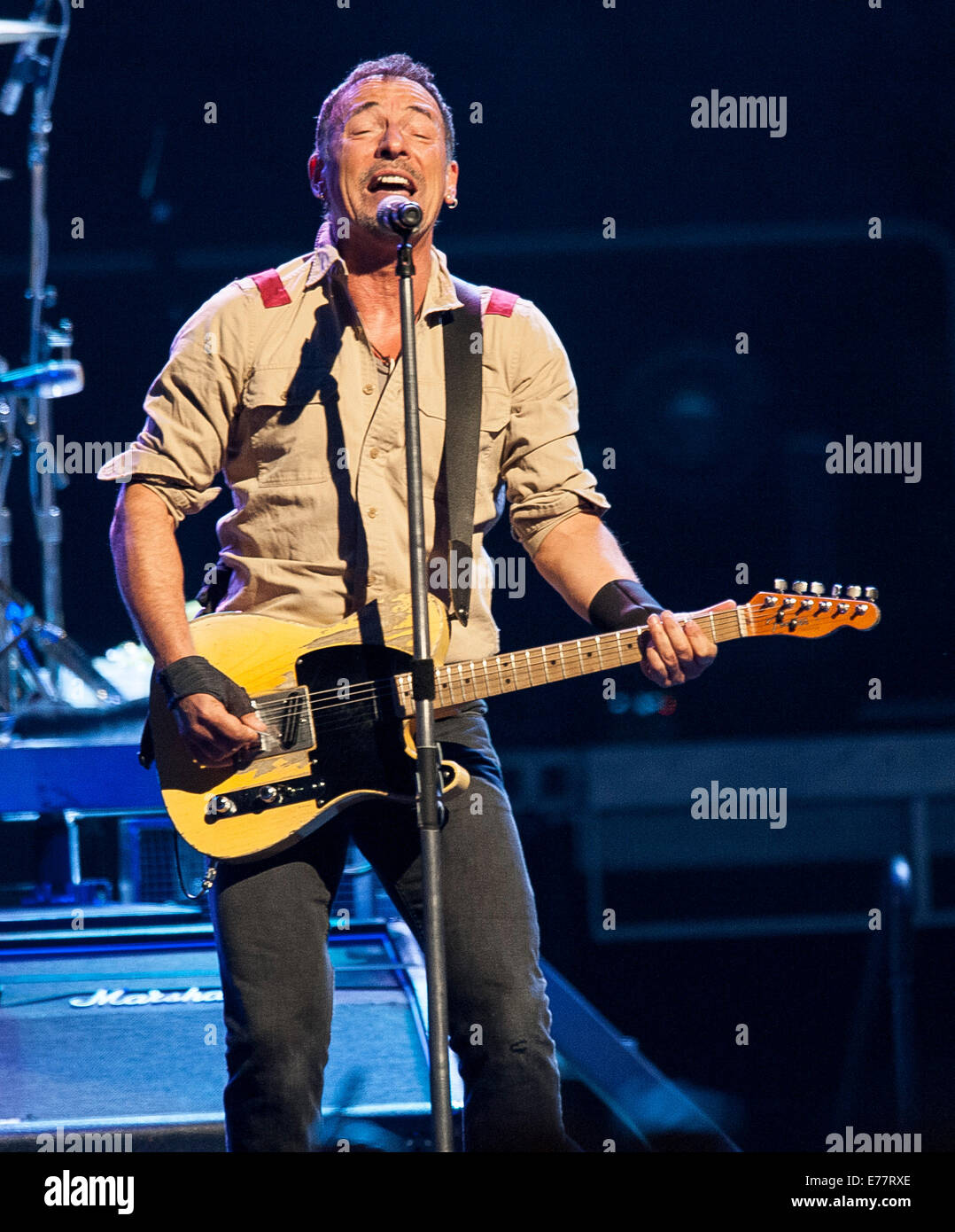 Apr. 24, 2014 - Raleigh, North Carolina; USA - Musician BRUCE ...