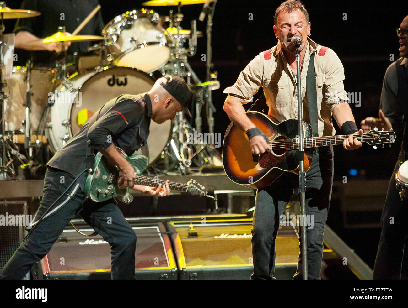 Apr. 24, 2014 - Raleigh, North Carolina; USA - (L-R) Musician BRUCE ...