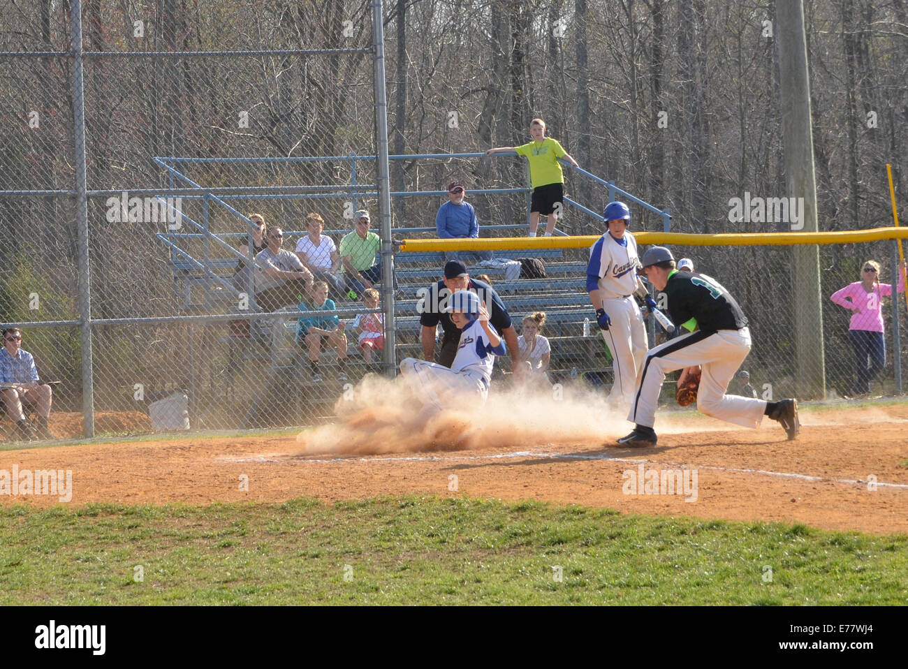 Throwing out baseball hi-res stock photography and images - Alamy