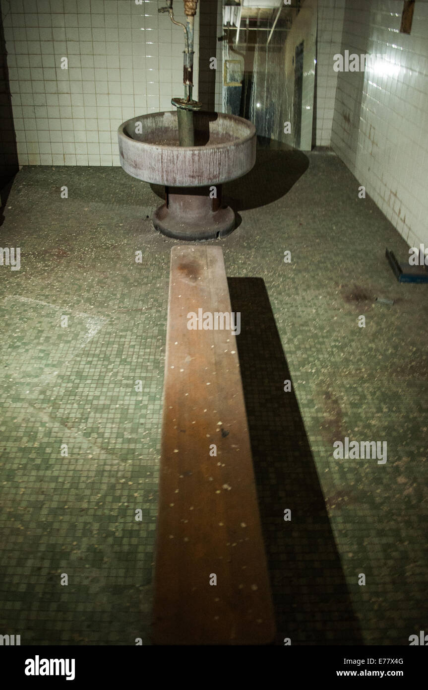 Shower room hi-res stock photography and images - Alamy