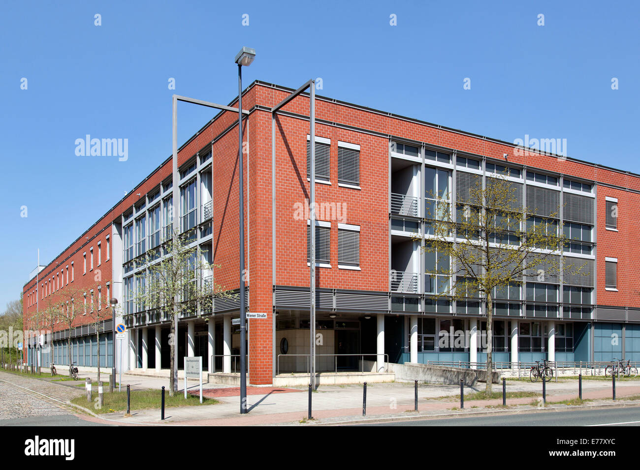 Fraunhofer Institute for Manufacturing Technology and Advanced ...