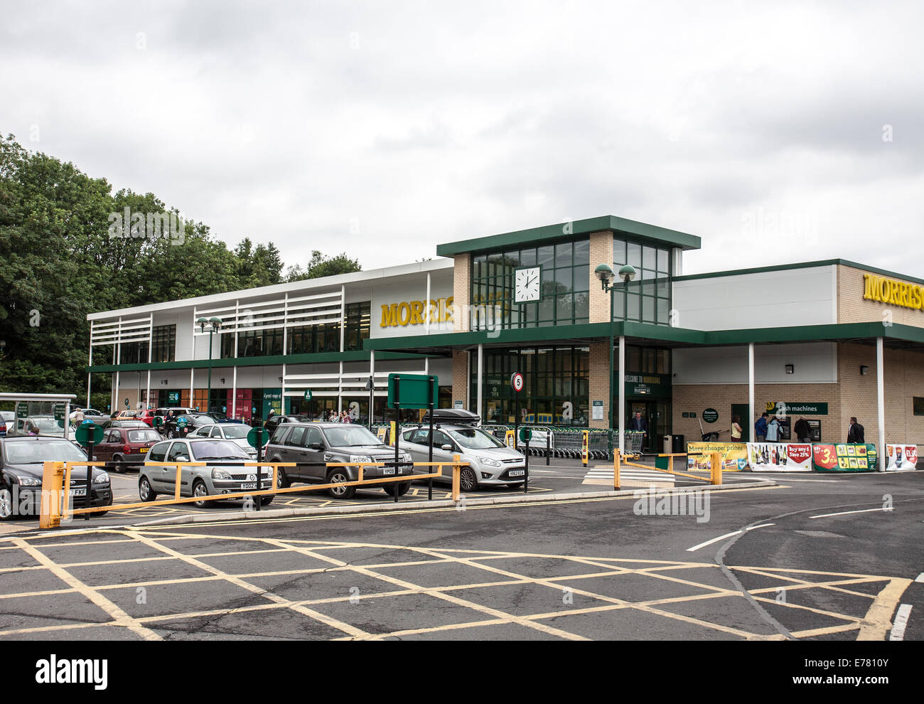 Morrisons Supermarket on Meadowhead on Chesterfield Road in Sheffield ...