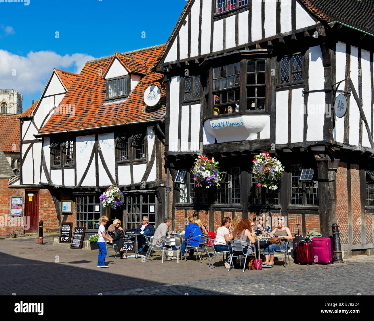 Cafe in Newgate, York, North Yorkshire Stock Photo - Alamy