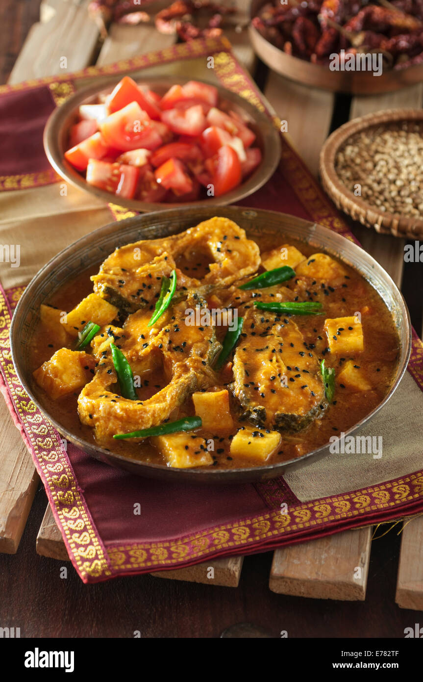 Macher Jhol. Popular fish curry Bengal India Stock Photo - Alamy