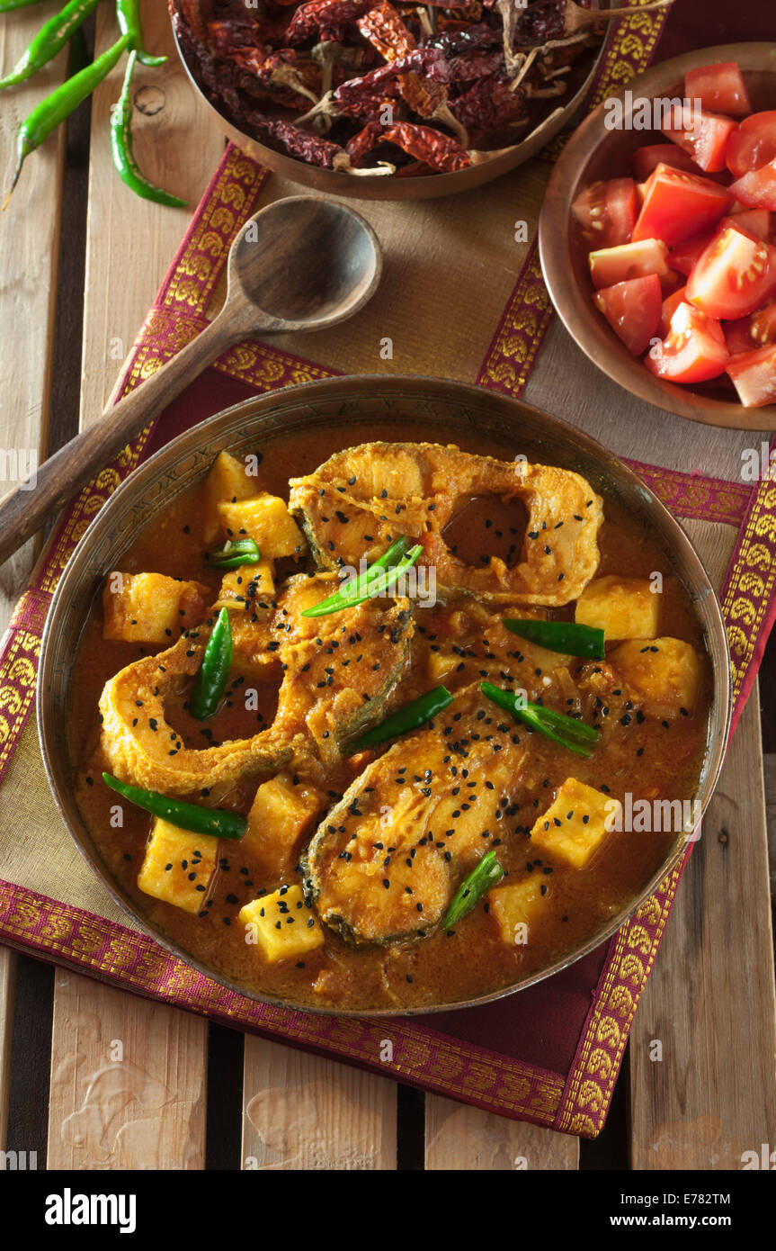 Macher Jhol. Popular fish curry Bengal India Stock Photo - Alamy