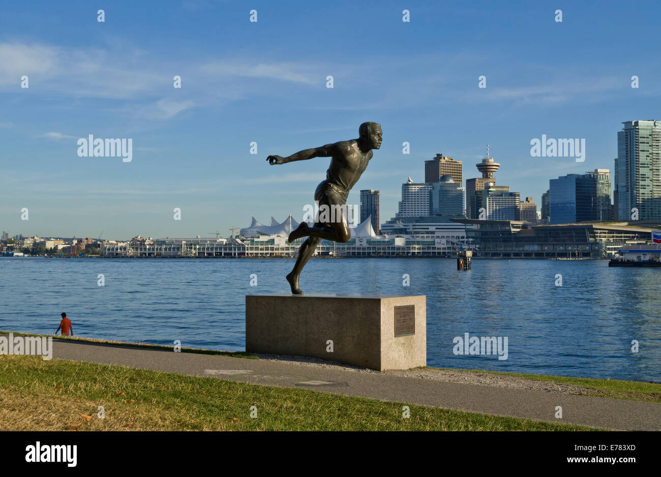 Statue of famous Canadian sprinter Harry Jerome by the seawall path in ...