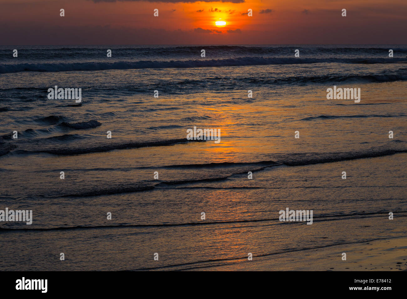 Tropical colorful sunset hi-res stock photography and images - Alamy