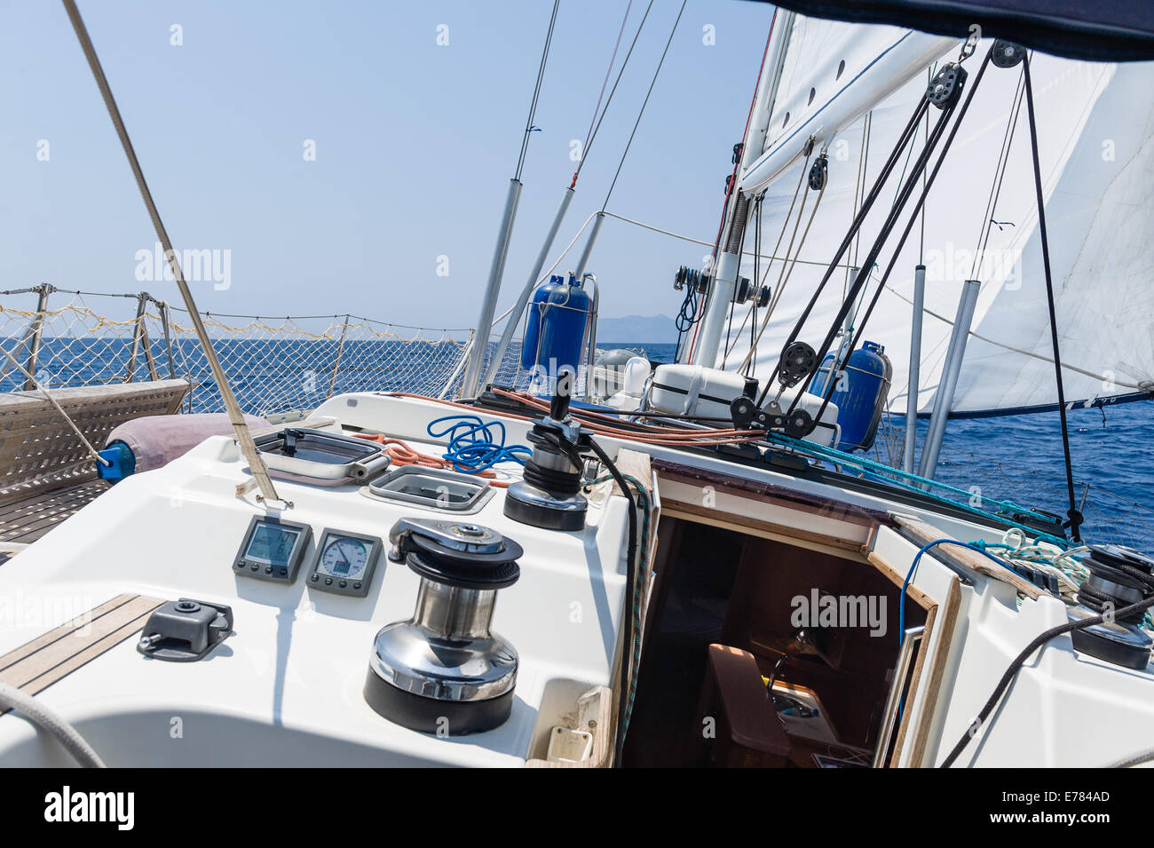 Yacht sailing fast on sea hi-res stock photography and images - Alamy