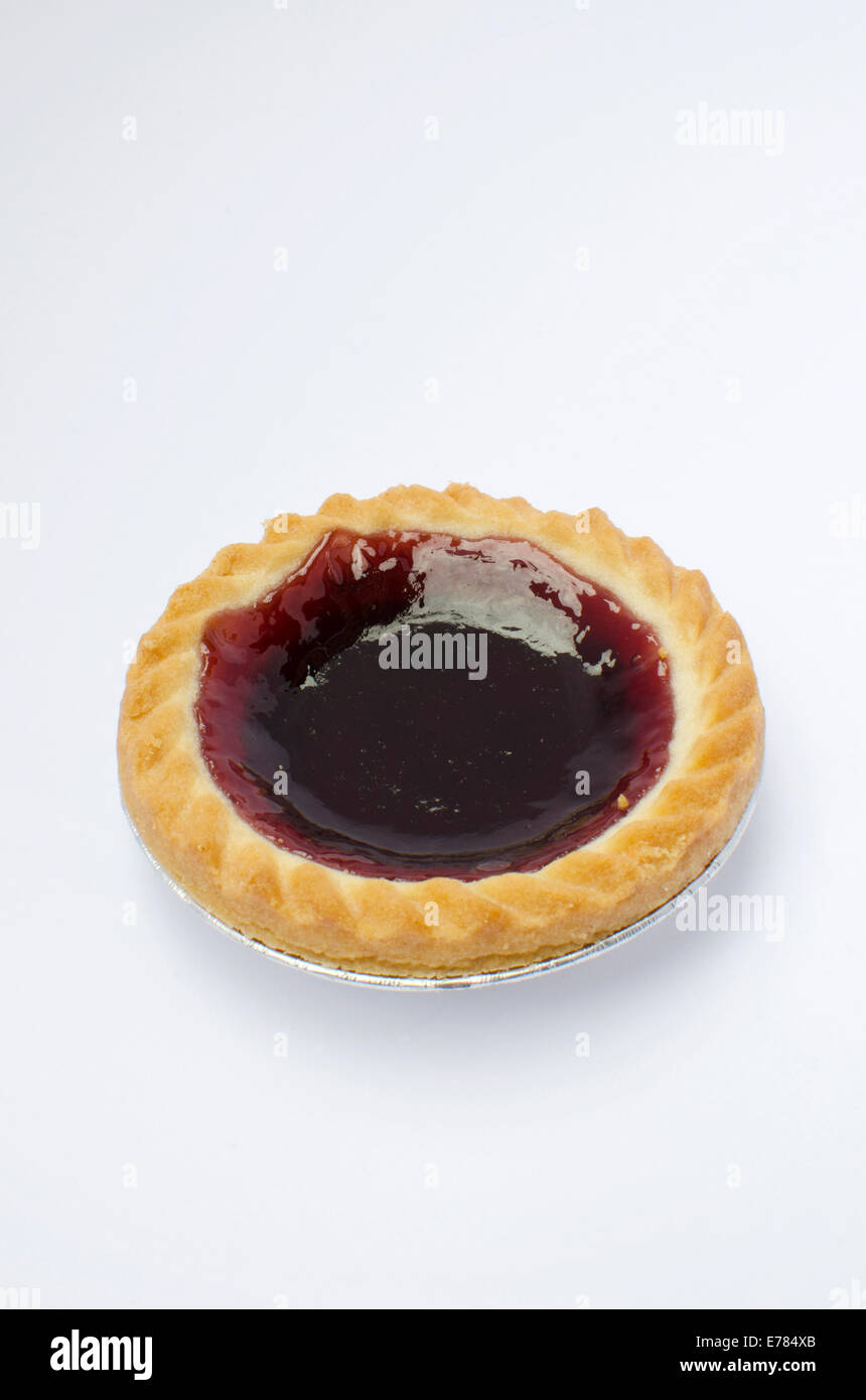 Raspberry jam tart hi-res stock photography and images - Alamy