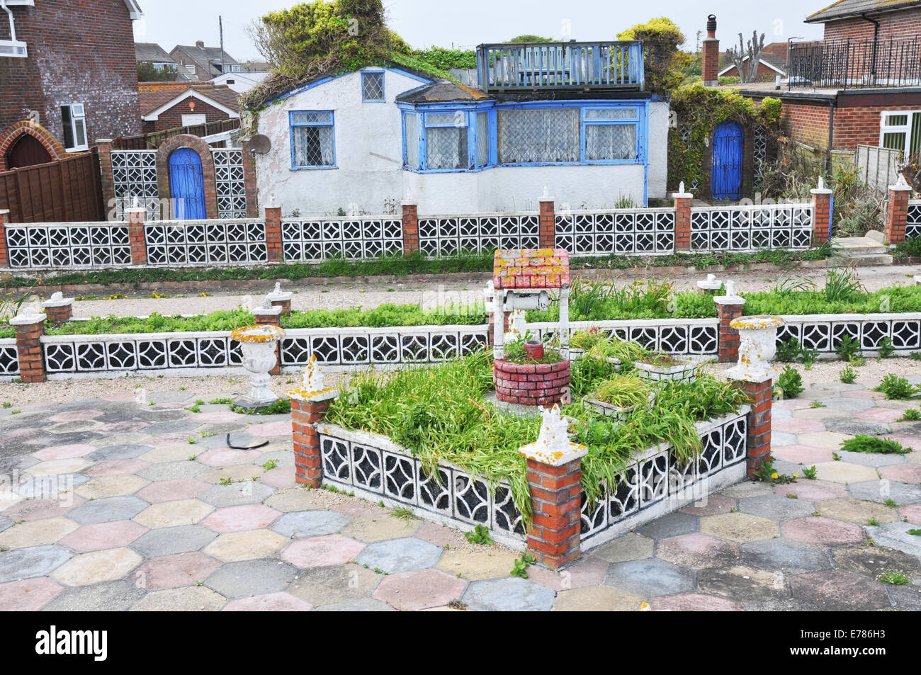 Demolition before and after hi-res stock photography and images - Alamy