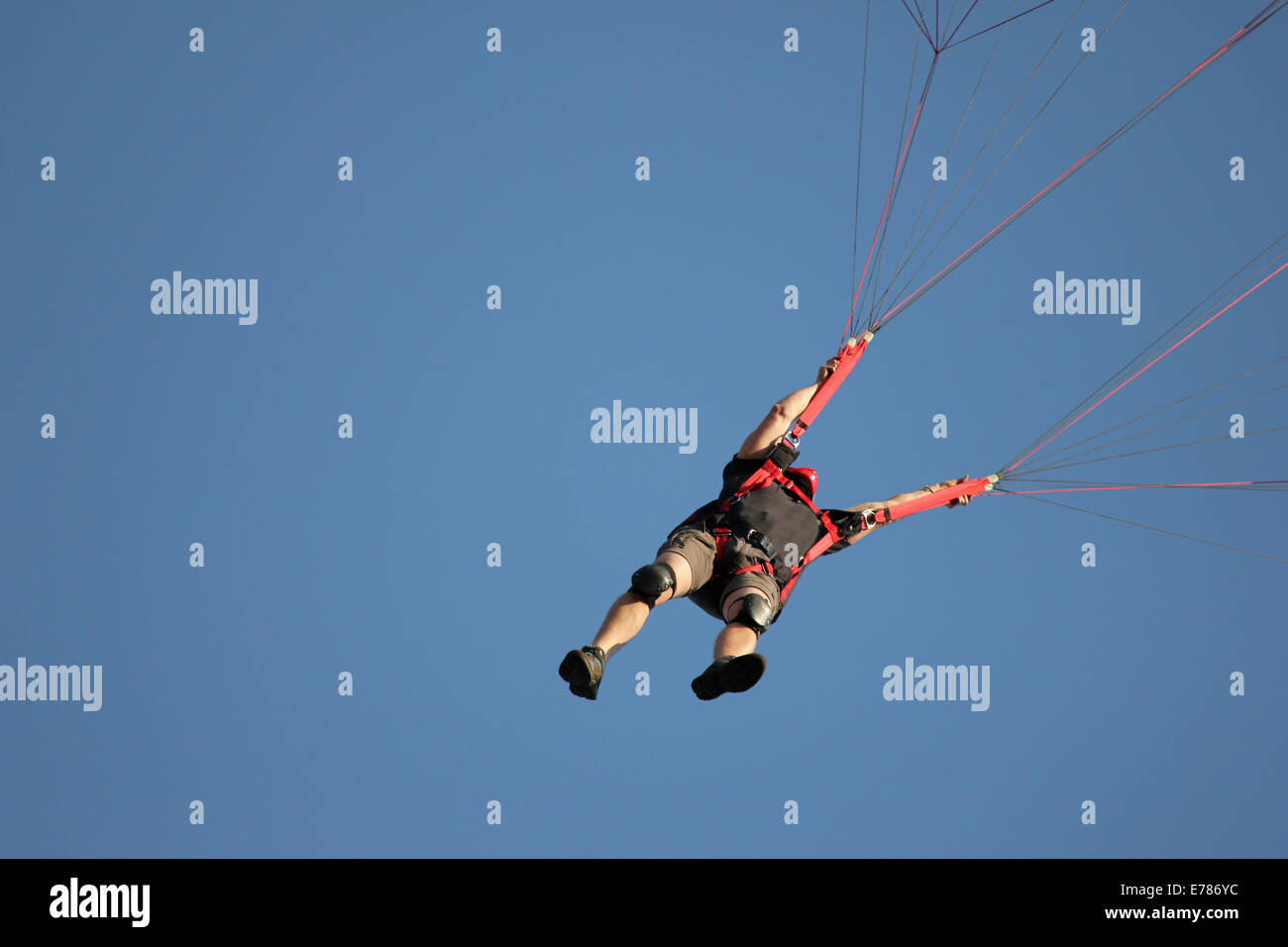 Base jumping antenna hi-res stock photography and images - Alamy