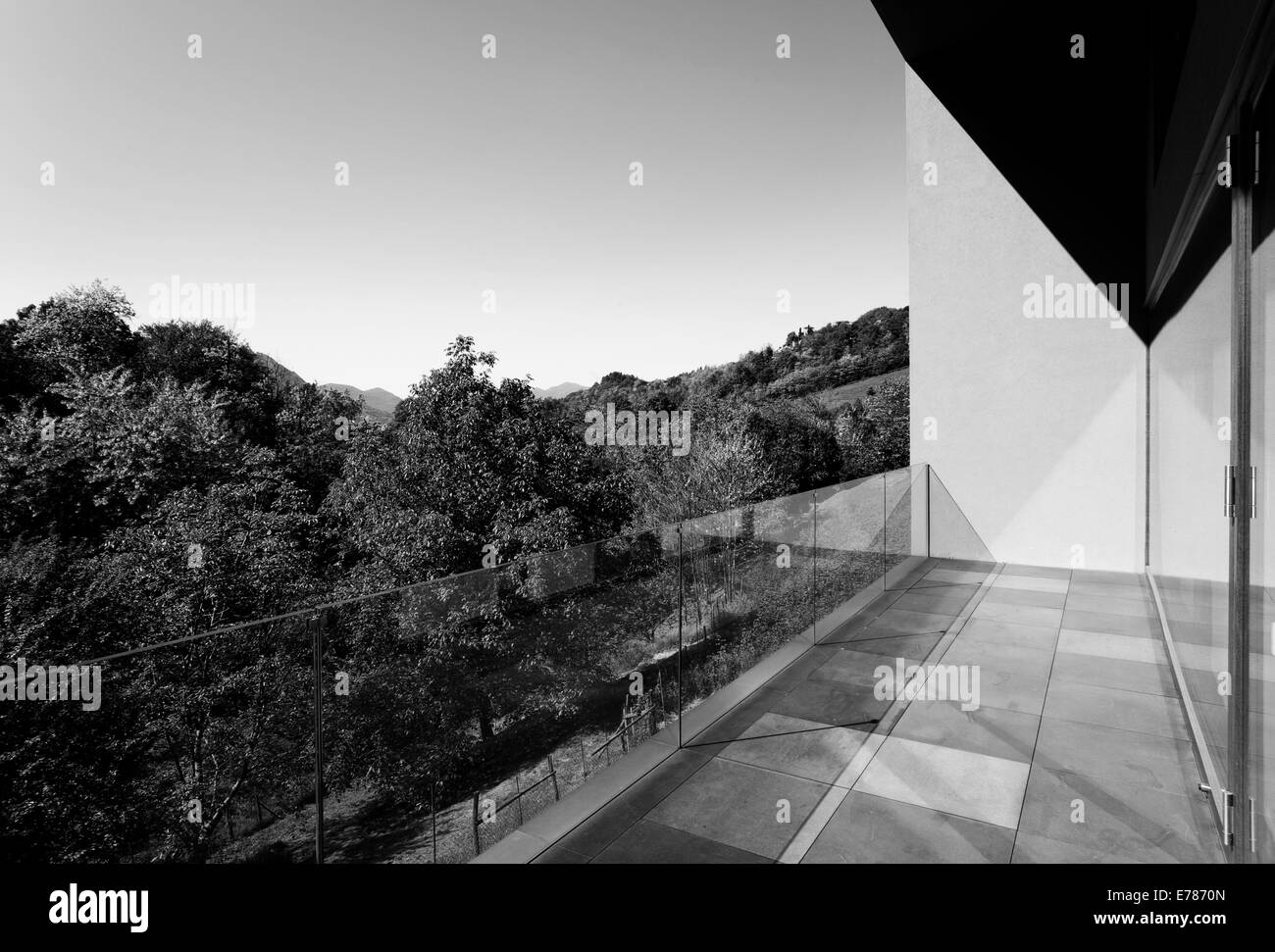 House architecture veranda house Black and White Stock Photos & Images ...