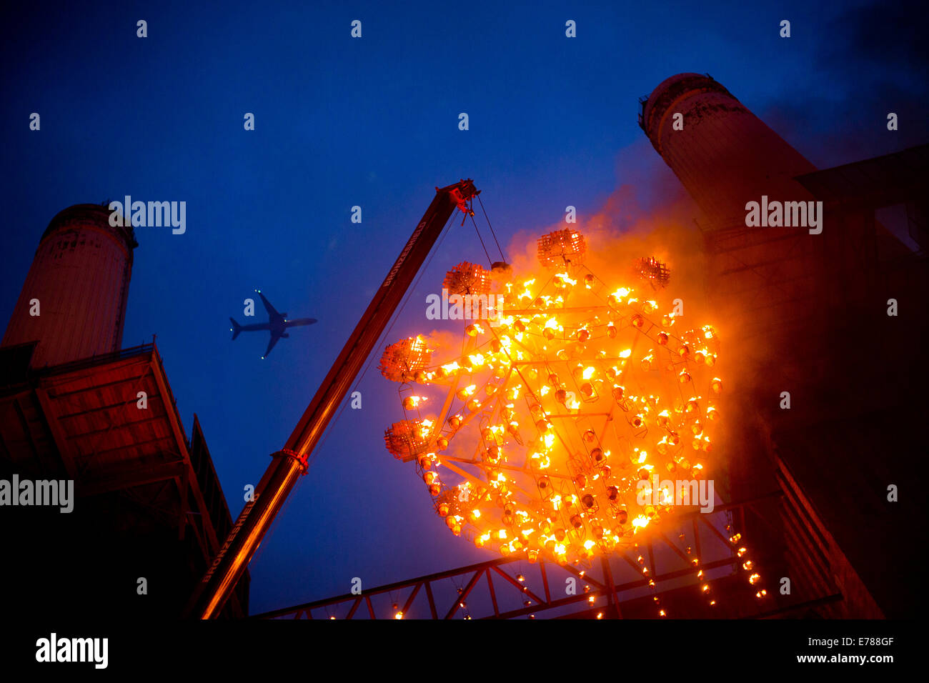 Power station fire hi-res stock photography and images - Alamy