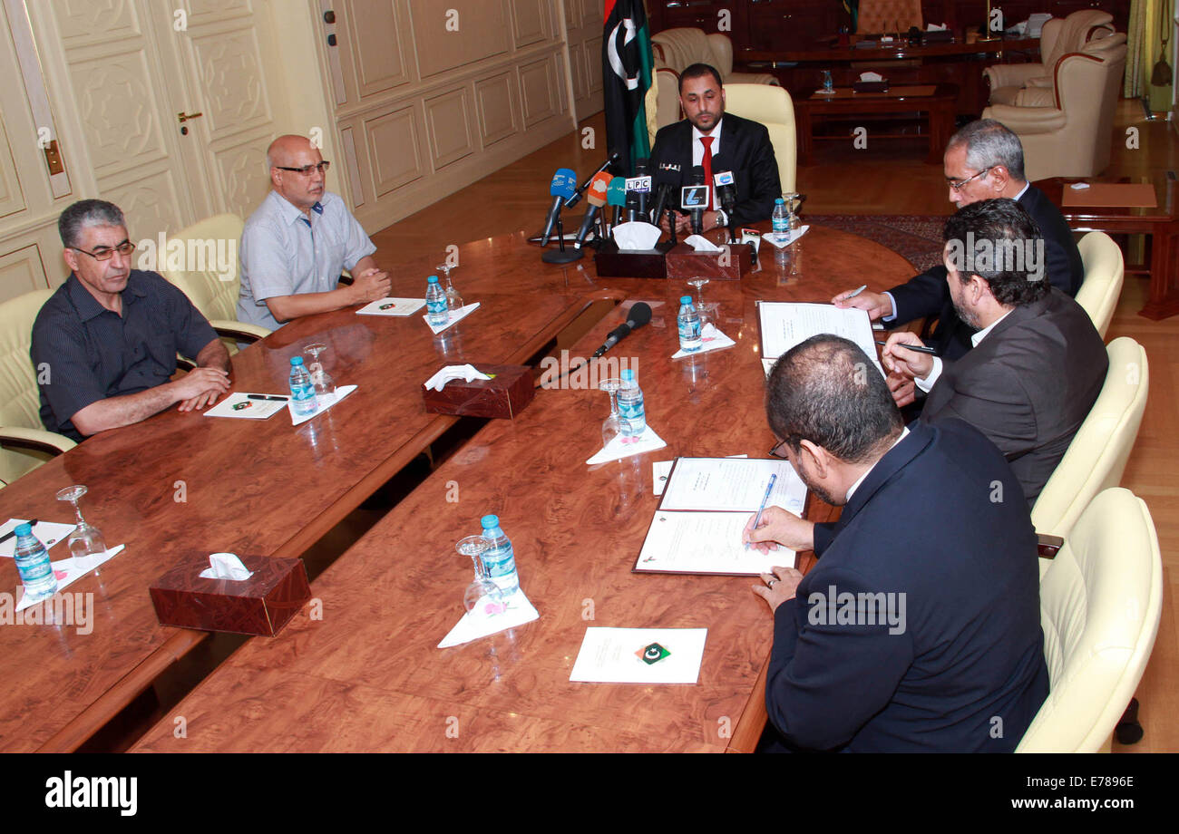 Ex cabinet minister hi-res stock photography and images - Alamy