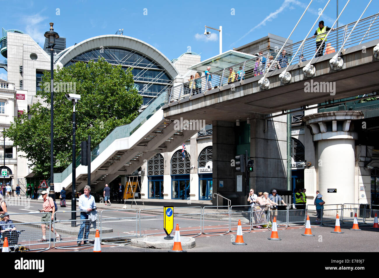 Hungerford stairs hi-res stock photography and images - Alamy